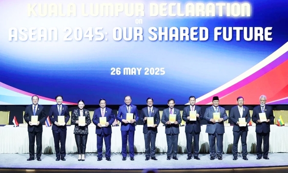 Leaders sign Kuala Lumpur Declaration 'ASEAN 2045: Our Shared Future'