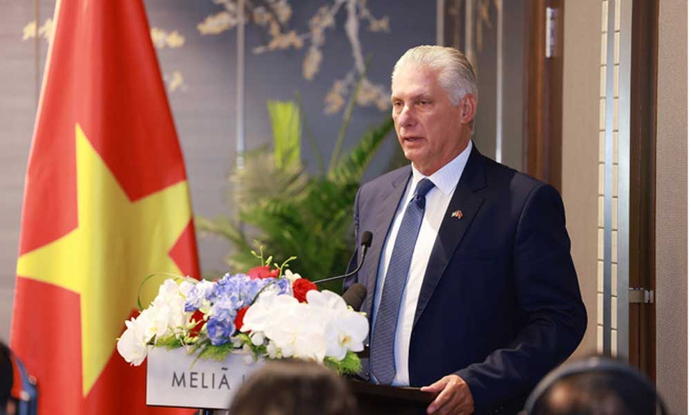 Top Cuban leader commits greater incentives for Vietnamese enterprises
